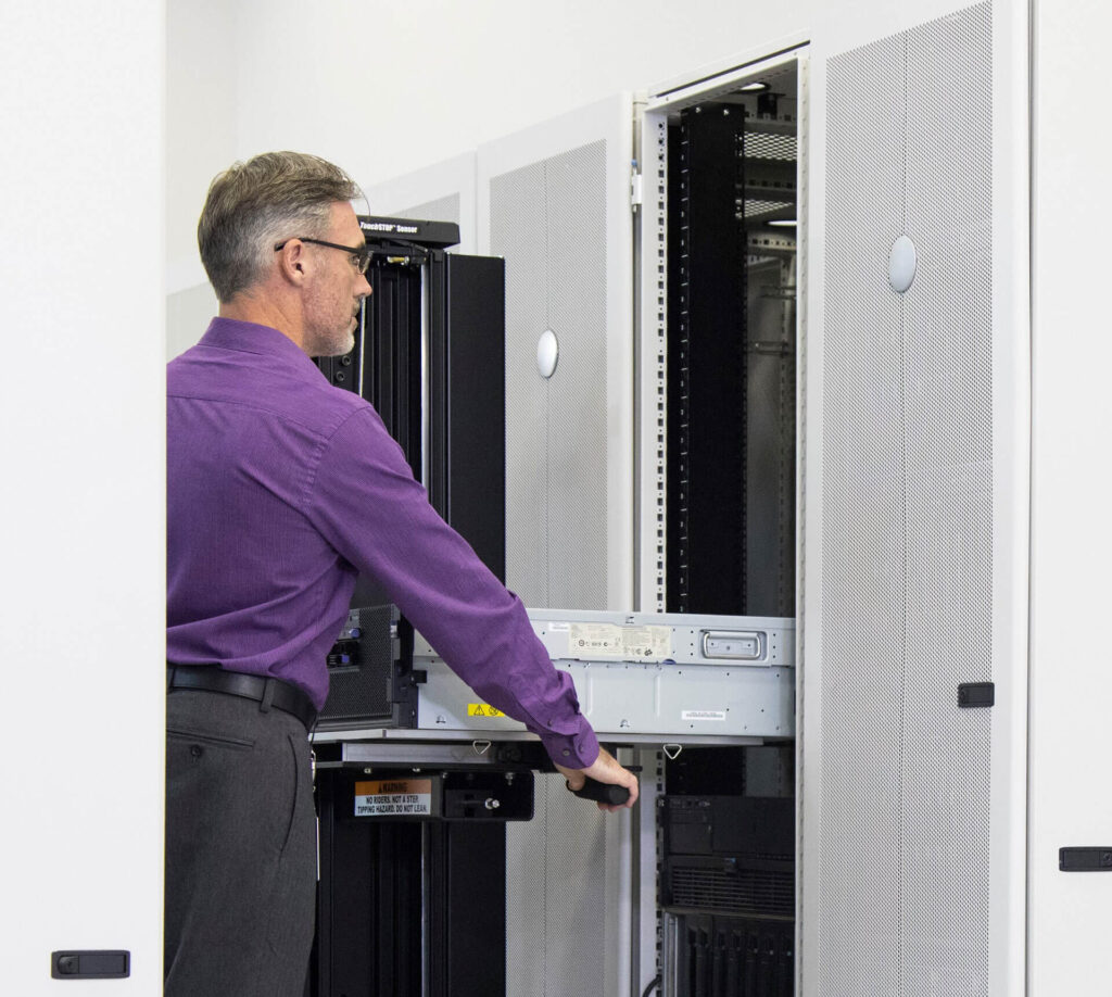 Safety｜ServerLIFT®