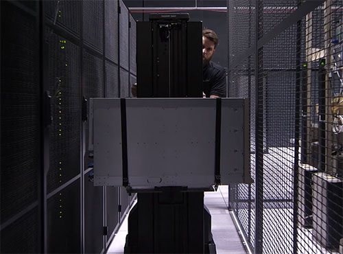 Co-Lo Data Center Solutions | ServerLIFT®